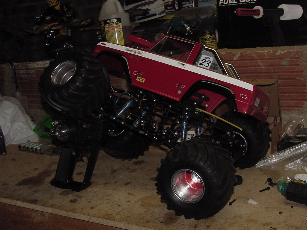 Clod buster crawler for sell or trade - R/C Tech Forums